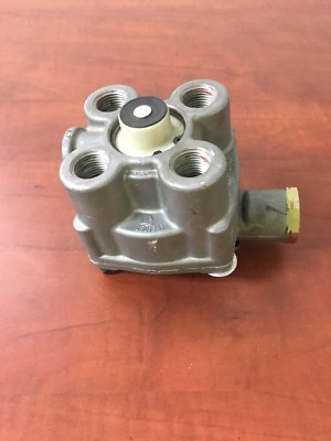 Genuine Bendix 800560 R-14 Relay Valve with out bracket | eBay