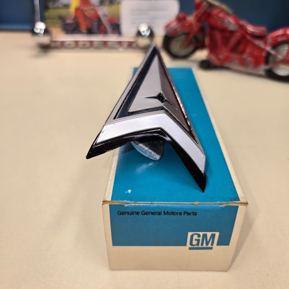 1969 Pontiac Firebird - Trans Am 400 Bumper "V" Emblem | eBay