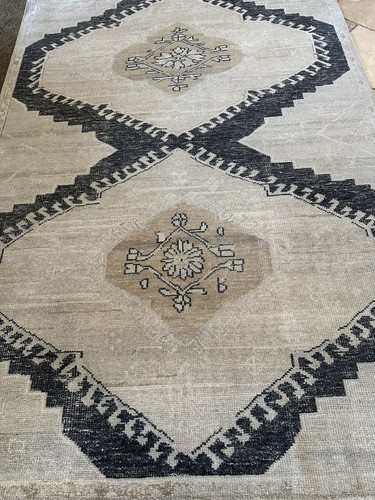 Pottery Barn Demitria 7x10 ft hand knotted | eBay