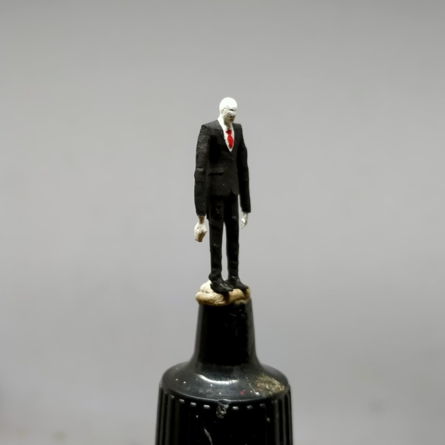 Slender Man Halloween HO 1:87 miniature figure not preiser | eBay