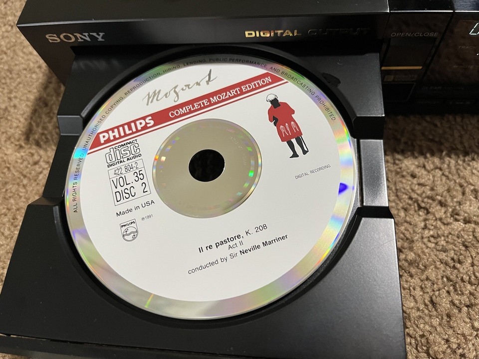 Sony CDP-552 Esd Vintage Rare Audiophile CD Player With Remote Read Pls ...