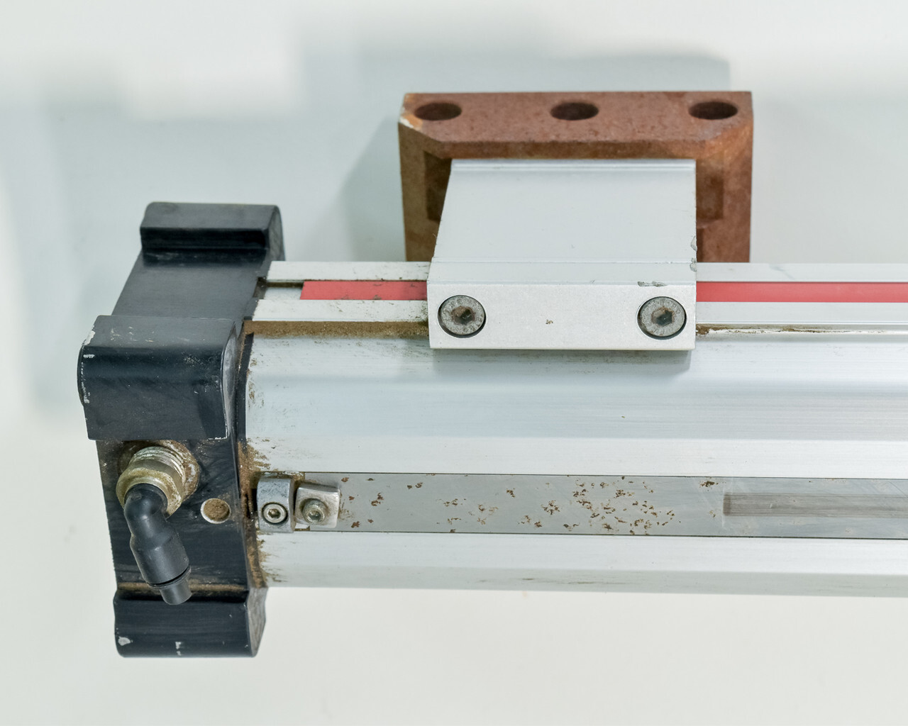 Parker Origa 2200mm Stroke Magnetic Piston Pneumatic Rodless Cylinder ...