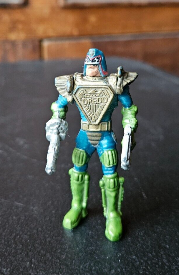 BLOCK WAR DREDD. JUDGE DREDD MINI ACTION FIGURE, 1995 EF, MATTEL | eBay