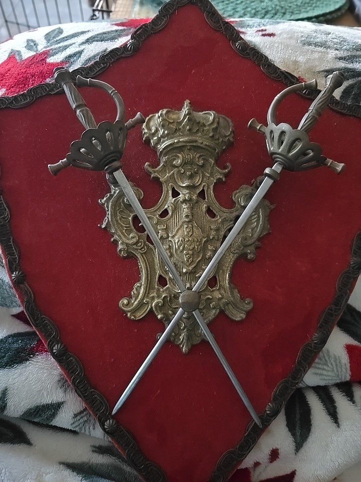 Vintage Metal Coat of Arms Shield Medieval Wall Decor Red Velvet Knight ...