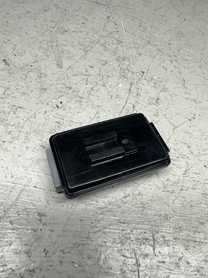 2018-2020 LAND RANGE ROVER VELAR REAR LEFT USB REPEATER SOCKET MODULE ...