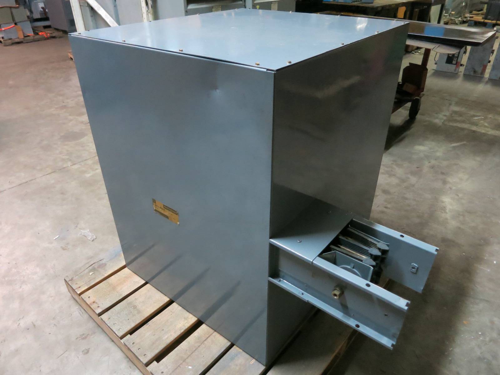 Westinghouse 600 Amp 480/277 V 3PH 4W Bus Duct 47 E 2354 Busway End Tap ...