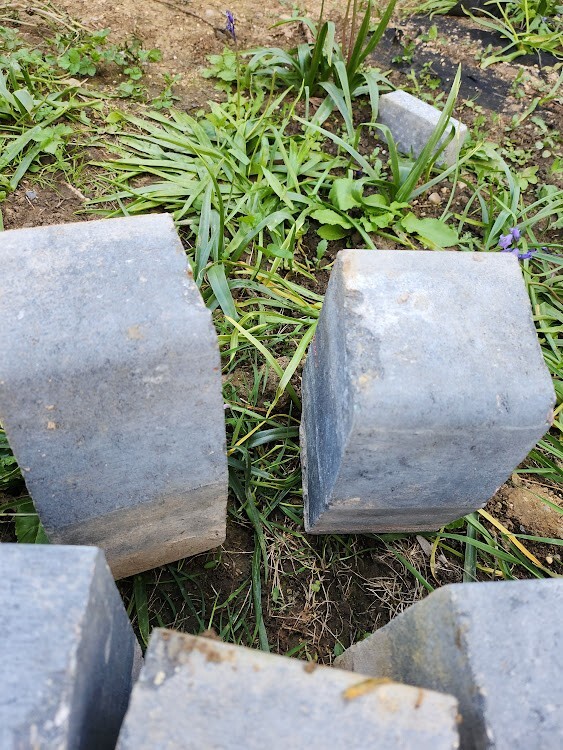 Grey Block kerb Stones (L)200mm (W)100mm (T)125mm x 8 | eBay UK