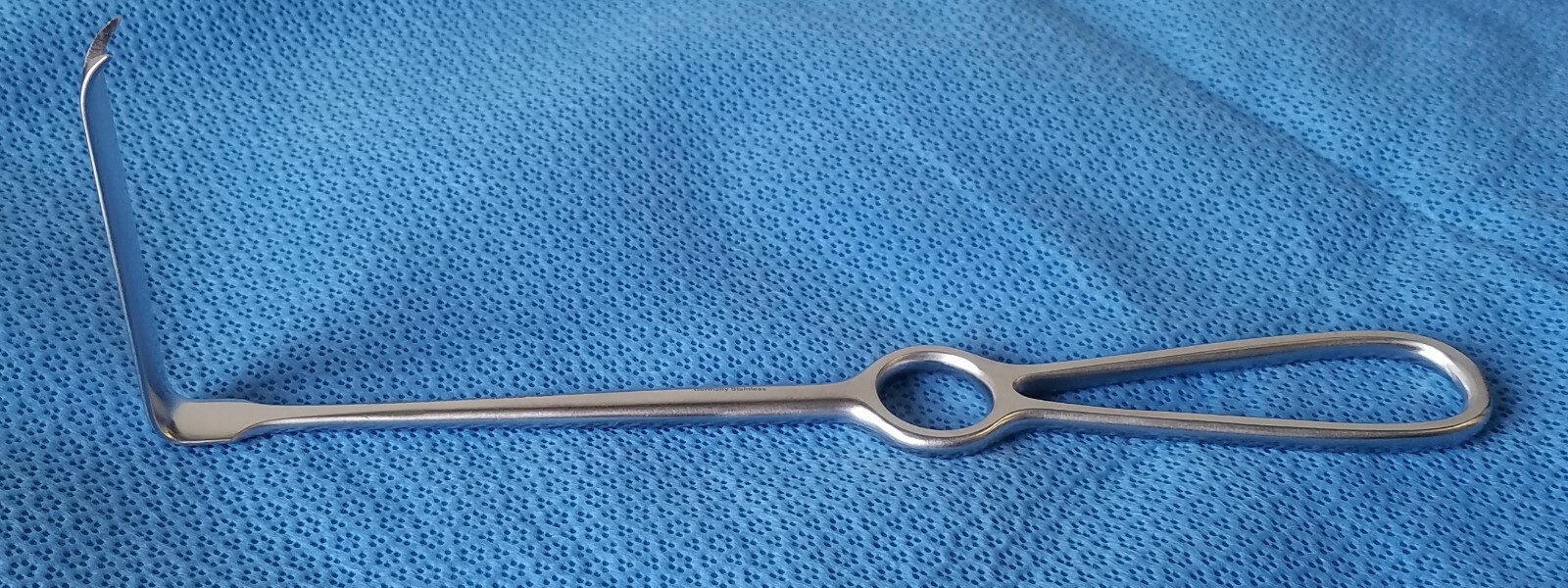 V. Mueller MO9100 Obwegeser-Type Ramus Retractor , Curved, 70mm x 11mm ...