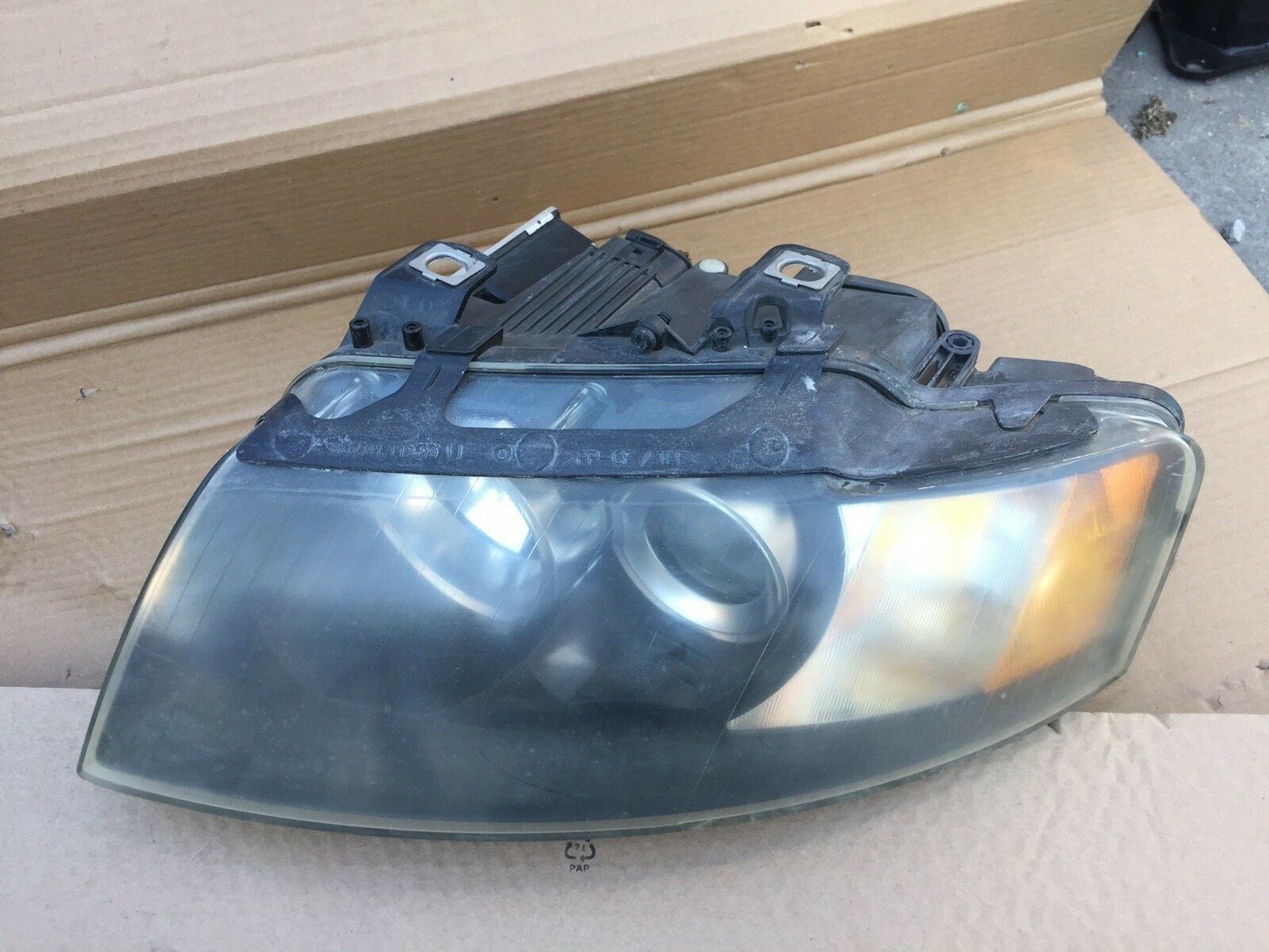 2005 Audi A4 Convertible Passenger Side HID Headlight OEM 8h0 941 004bc ...