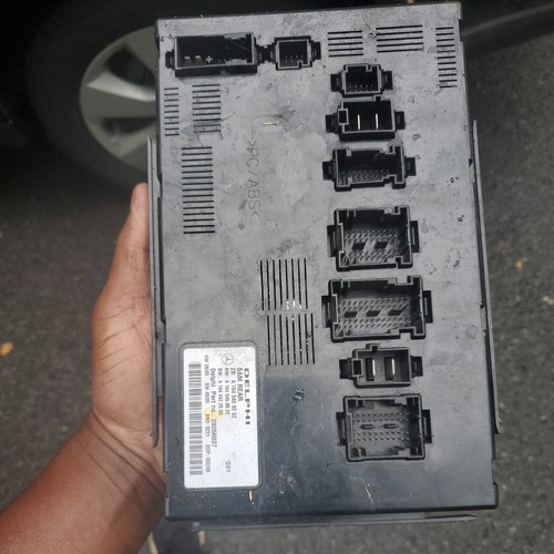 2006 - 2012 MERCEDES GL ML R CLASS - REAR SAM CONTROL MODULE UNIT FUSE ...