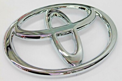 TOYOTA HILUX GRILLE BADGE EMBLEM FEB 05 - JULY 15 NEW GENUINE ...