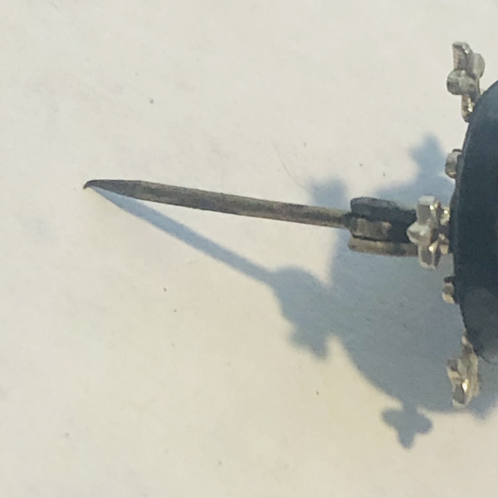 Vintage 3D Plastic Single Pink Flower Very Small Brooch Black Gold Tone ...