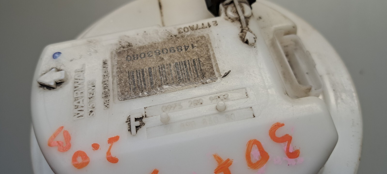 Peugeot 307 SW Bj04 100kW 2.0B Kraftstoffpumpe Benzinpumpe 1489083080 ...