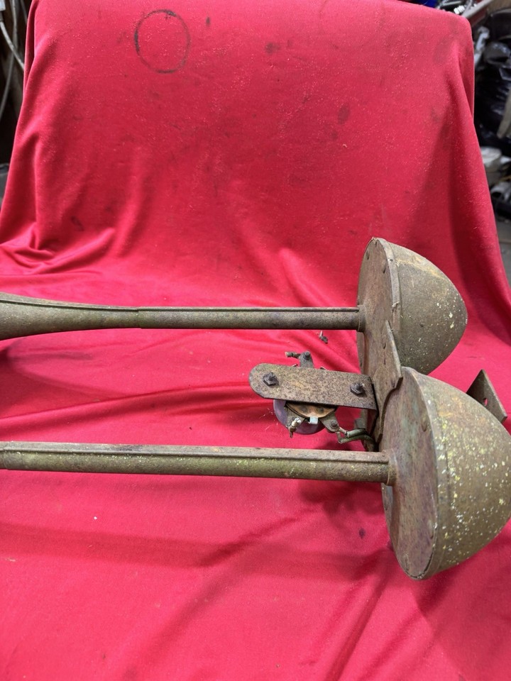 1930’s 1940’s Vintage Dual Horns Town Country Hot Rat Rod Accessory ...