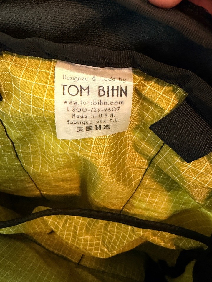 Tom Bihn Synapse 19 Black Ballistic Nylon with Lime Halcyon | eBay