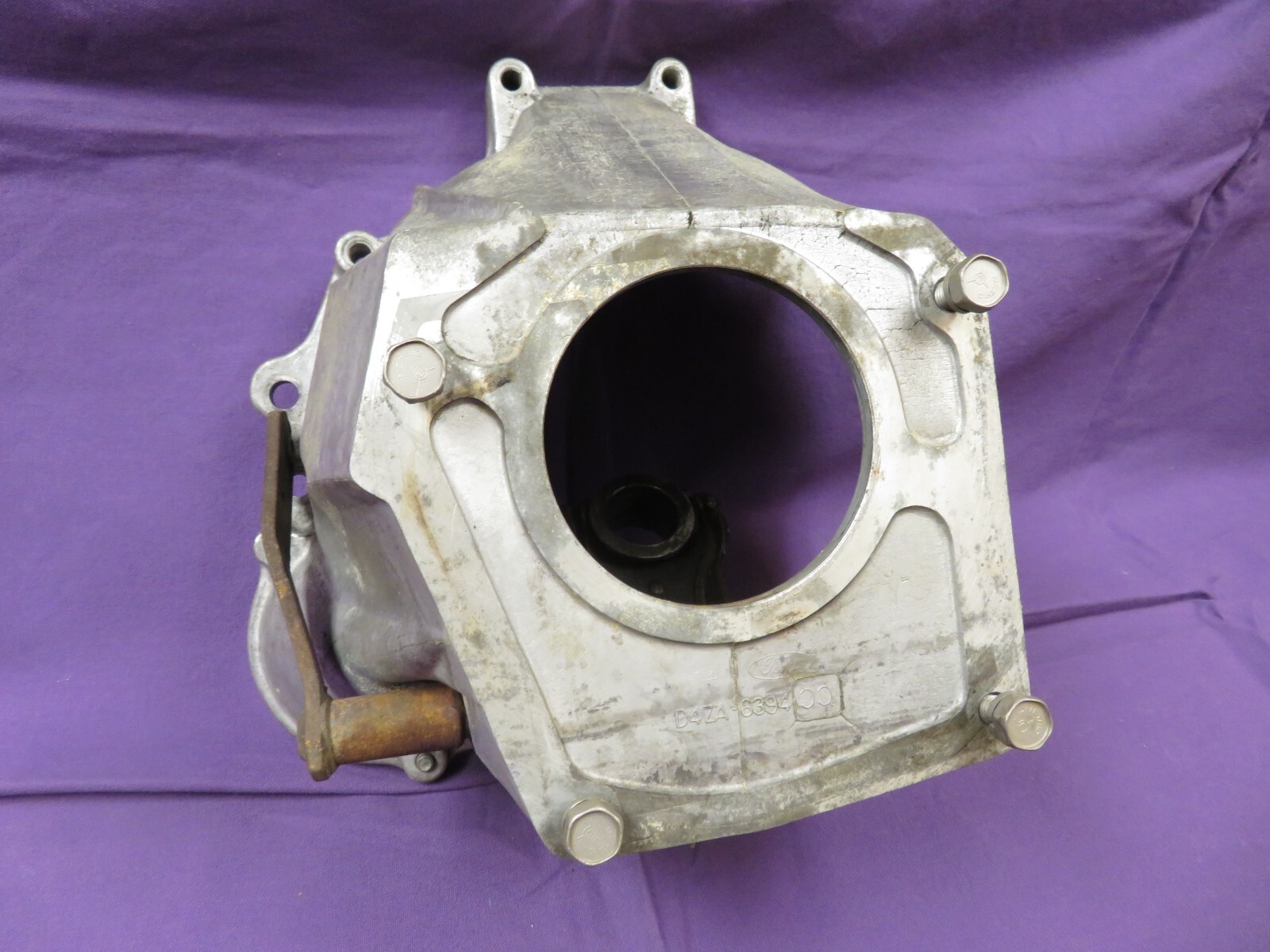 Ford Bellhousing D4za-6394-cc 1974 Mustang II 2.8l V-6 Sr4 Transmission ...