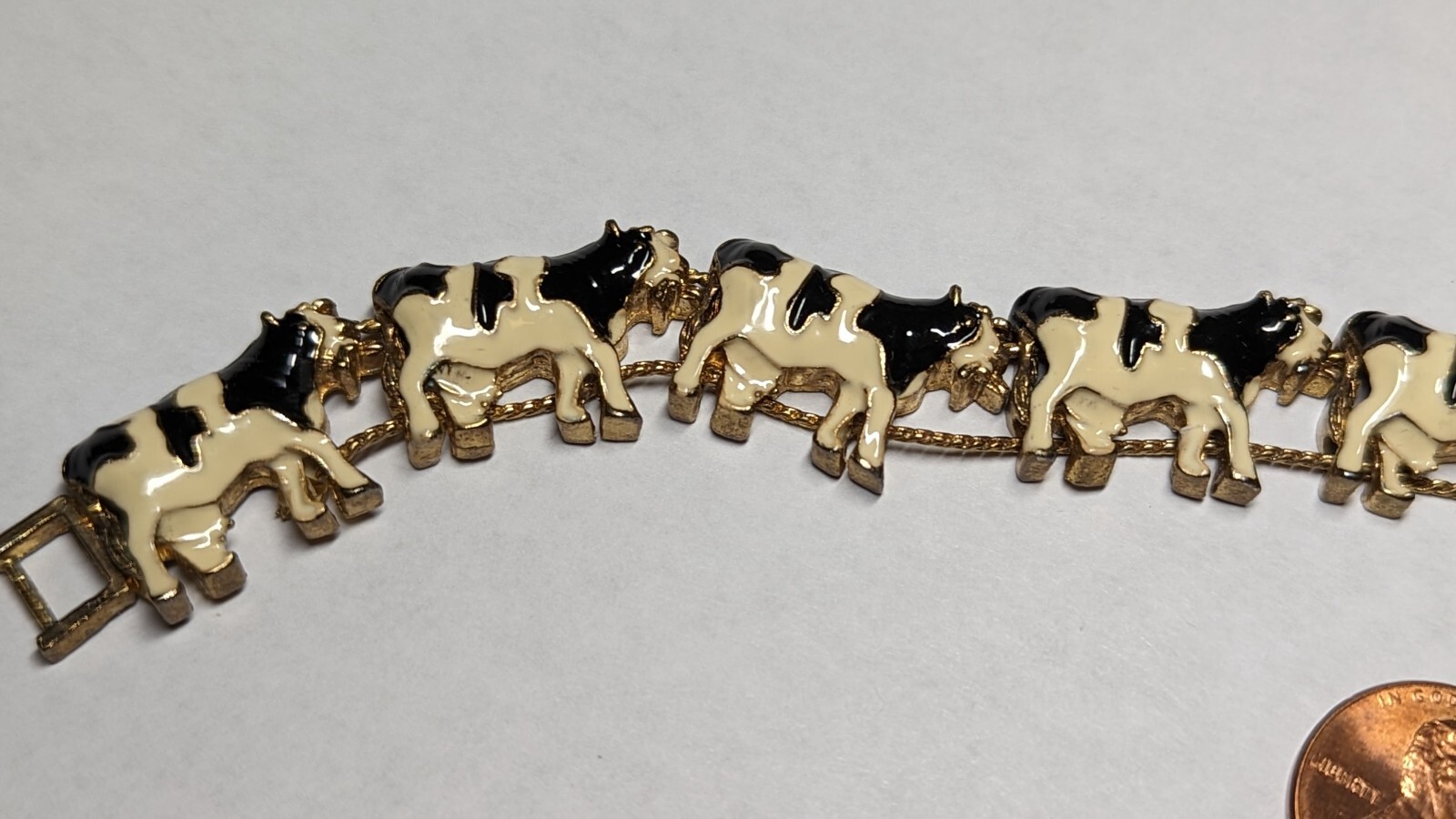 VINTAGE PAINTED METAL COWS BRACELET - Gem