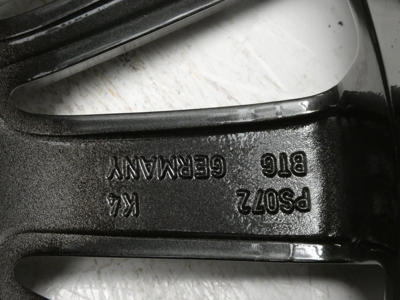 1 Genuine Original Peugeot 208 16" Alloy Wheel Black 9808137577 Spare ...