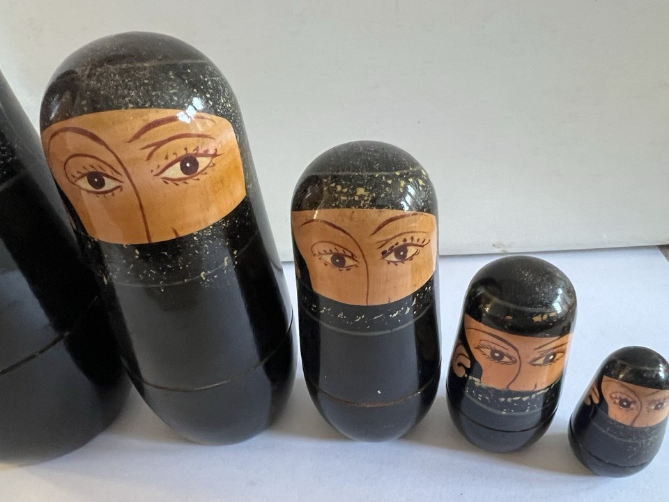 Vintage Nesting Dolls Middle Eastern Woman Burqa Matroyshka 90’s Set Of ...