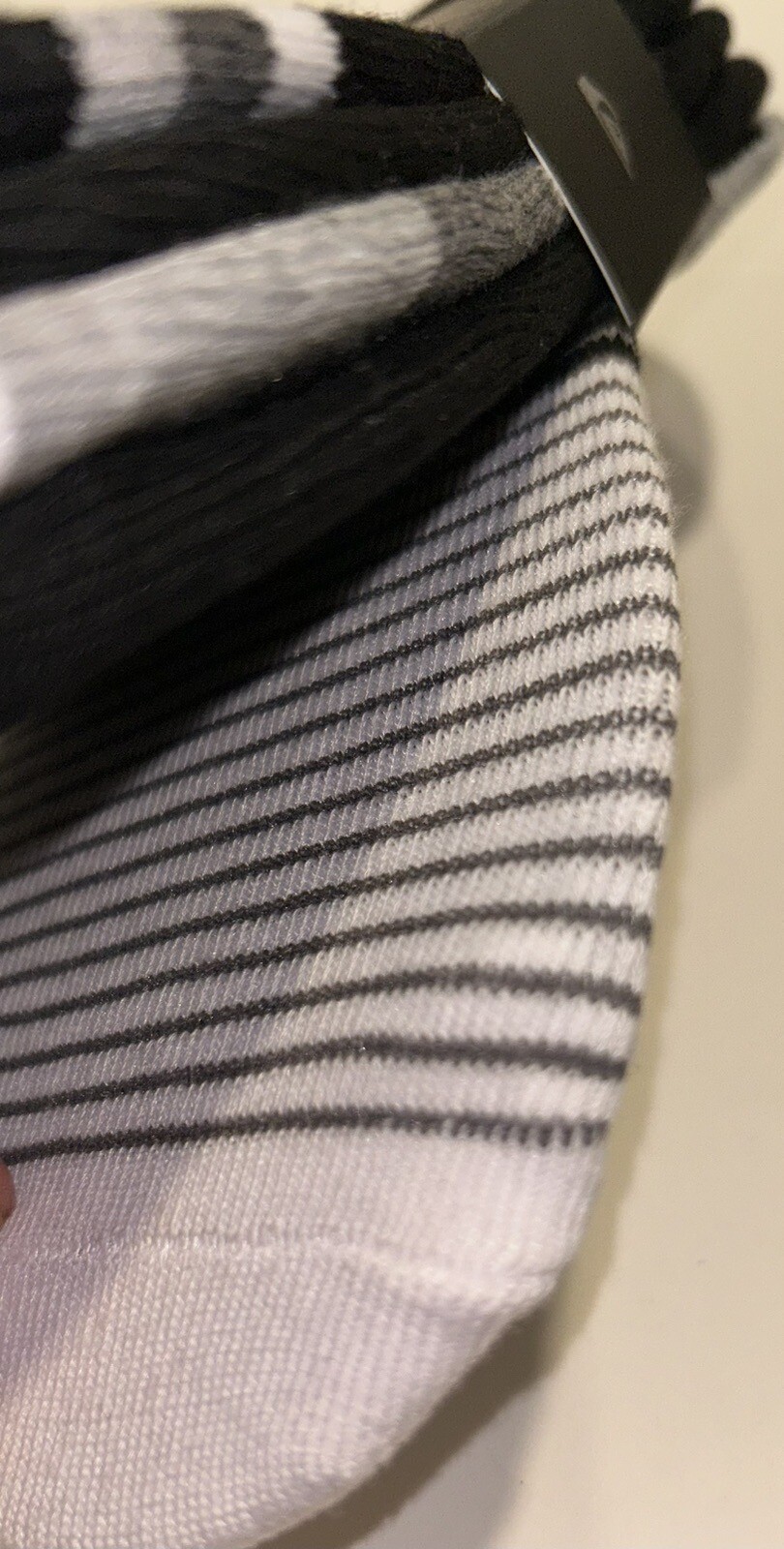 Quicksilver No Show Socks 5 Pair Men's 6-12 Black White Gray Mixed Surf ...