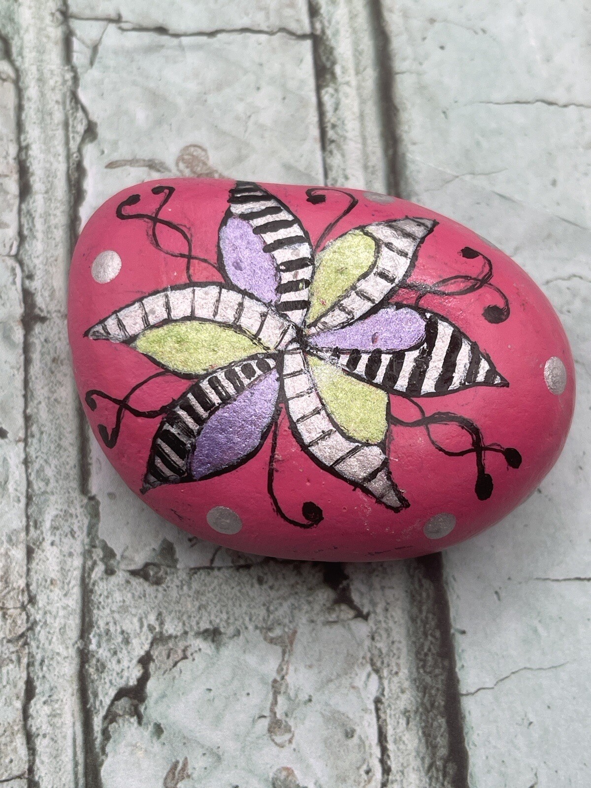 Abstract Geometric Design Flower with Metallic Paint, Painted Rock ...