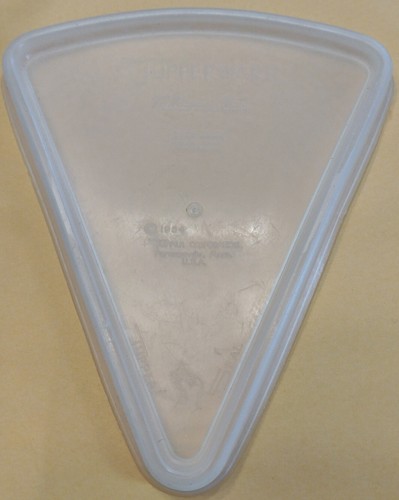 Vintage 1954 Tupperware Millionaire Line Pie Slice Keeper 268-4 Lid ...