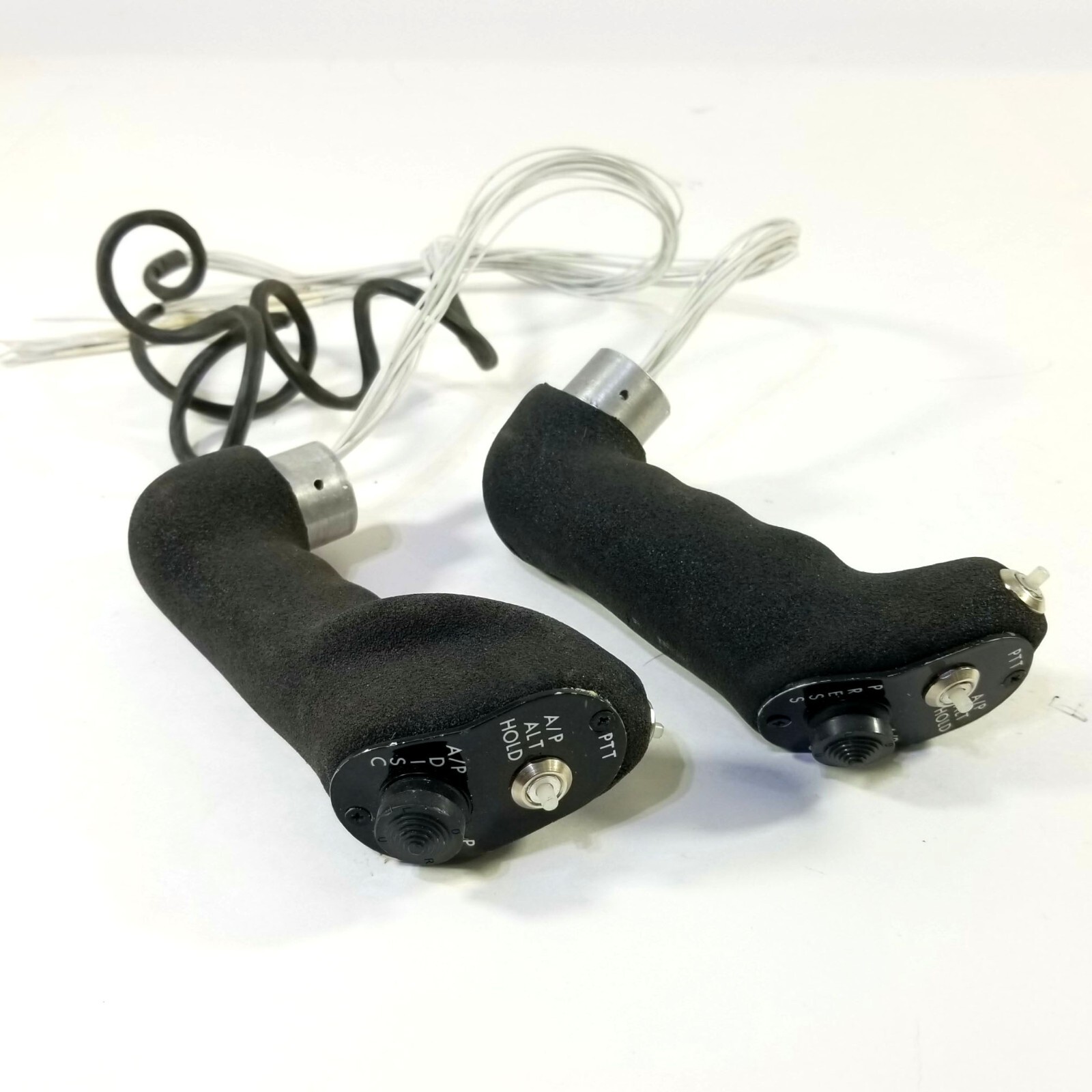 Cirrus SR20 SR22 Control Yoke Joysticks | eBay