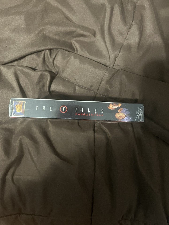 NEW Sealed X-Files VHS Tape Conduit & Ice 2 Uncut Episodes 1996 Scully ...