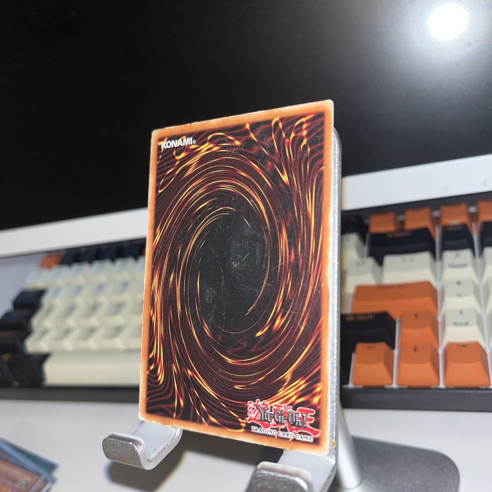 Yu-Gi-Oh Card - MDP2-EN006 - WHITE HORNED DRAGON (rare) - Heavily ...