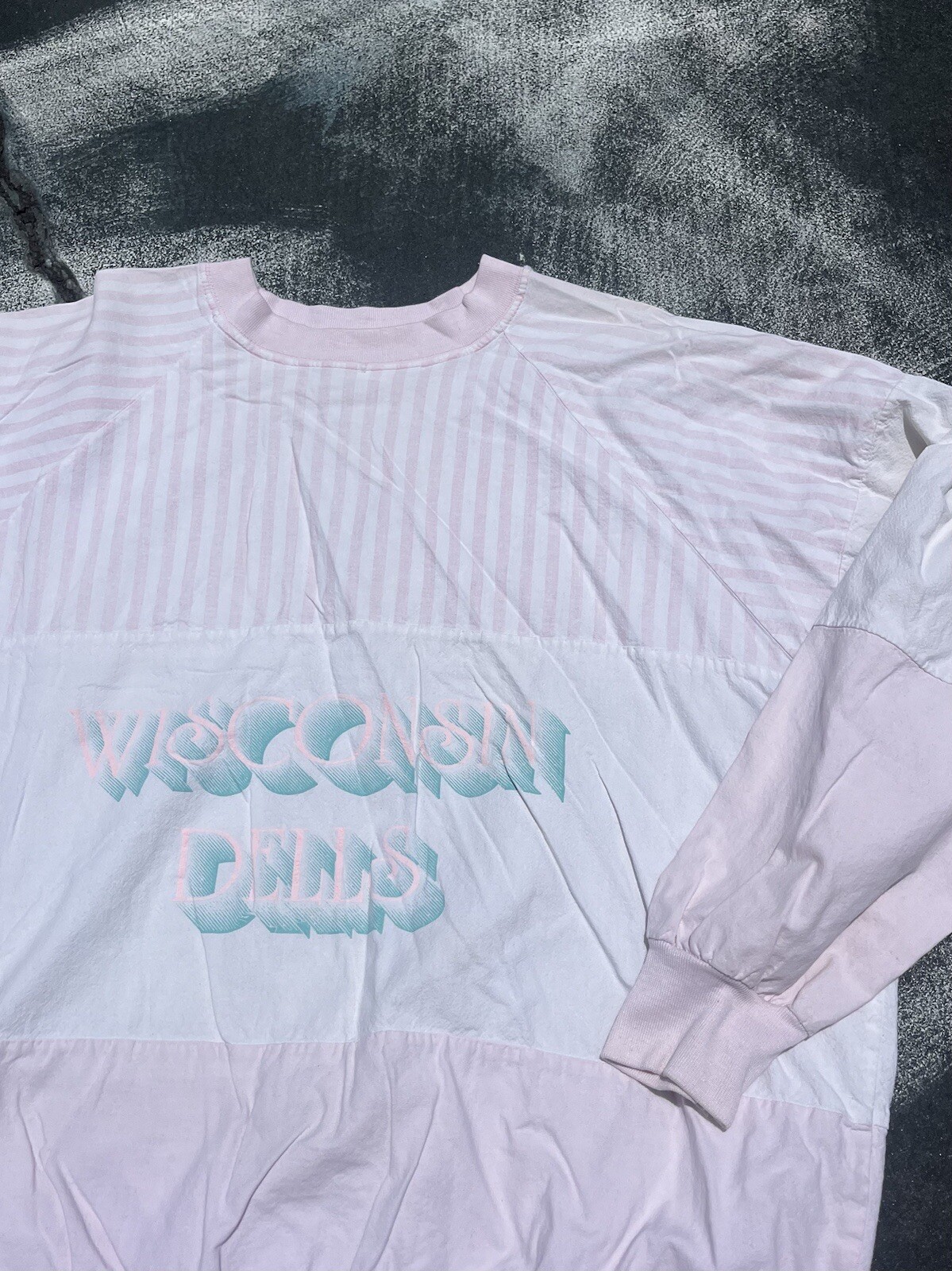 Vintage Wisconsin Dells Pink Pastel Color Block Crewn… - Gem
