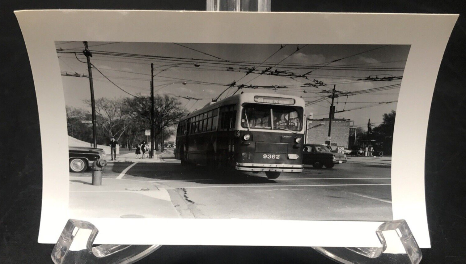 Trackless Trolley Bus Chicago Transit Authority Cta 9362 Route 80