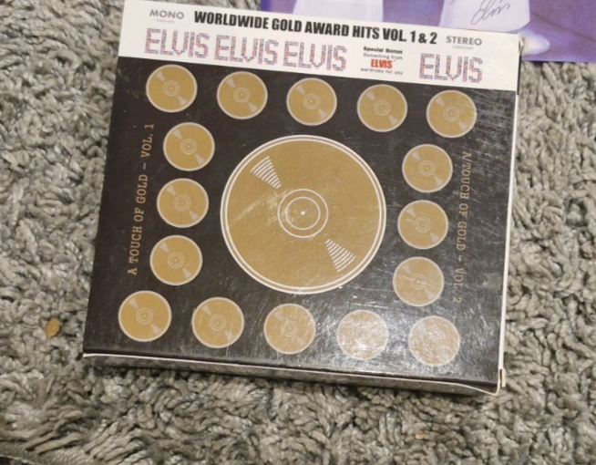 Elvis Presley Gold award hits box set Vol and 2 (4 CD) cw booklet ...
