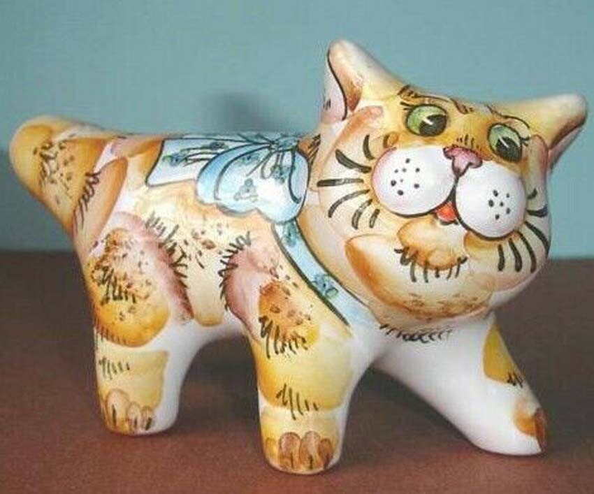Ceramic Hand Painted Cat Figurine Looking Away Made in Russia 5" Long ...