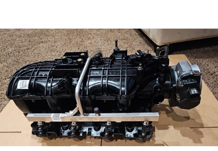 OEM GM TBSS Trailblazer SS Intake Manifold Fuel Rails Injectors ...