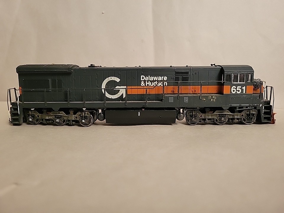 Atlas 8544 HO Scale Delaware & Hudson "Guilford" U33C Diesel Locomotive ...