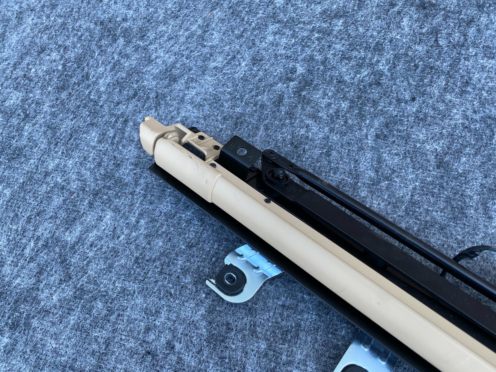 HYUNDAI GENESIS & G80 SEDAN 2015-2019 OEM REAR DECK WINDSHIELD SHADE ...