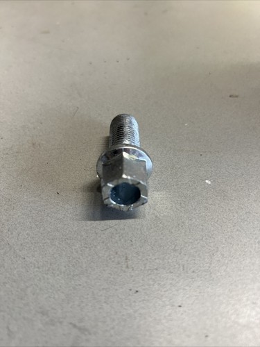 VW/Audi OEM Wheel Lug Bolt Beetle Jetta Golf Passat OEM WHT002437 ...