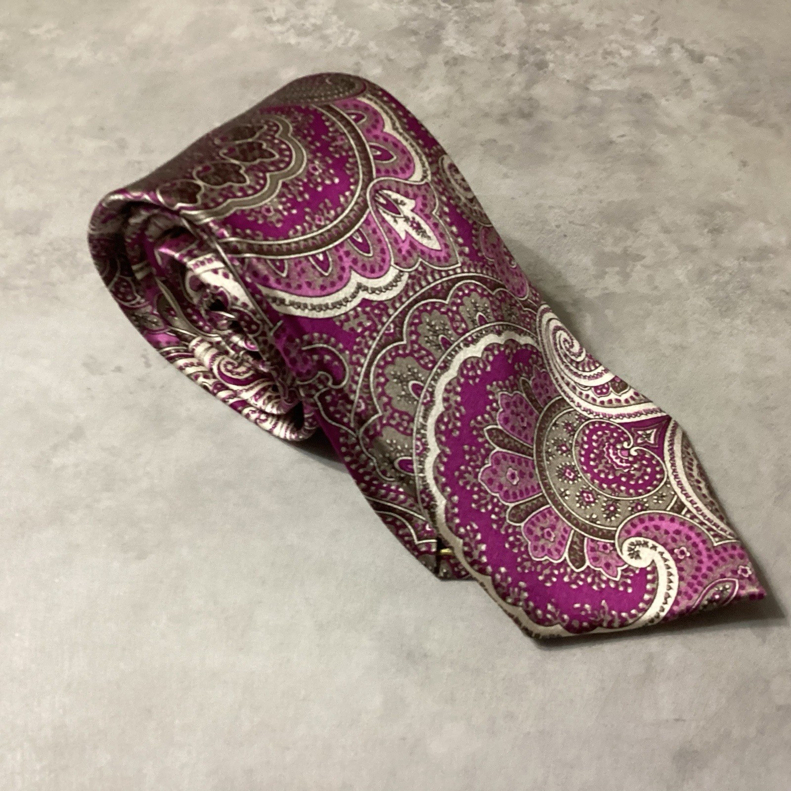 COUNTESS MARA Handmade 100% Silk Tie Men's Magenta Paisley Necktie NEW ...