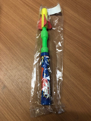 FOAM ROCKET LAUNCHER 28CM PLASTIC ASSORTED COLOURS TOY NOVELTY PUMP ...