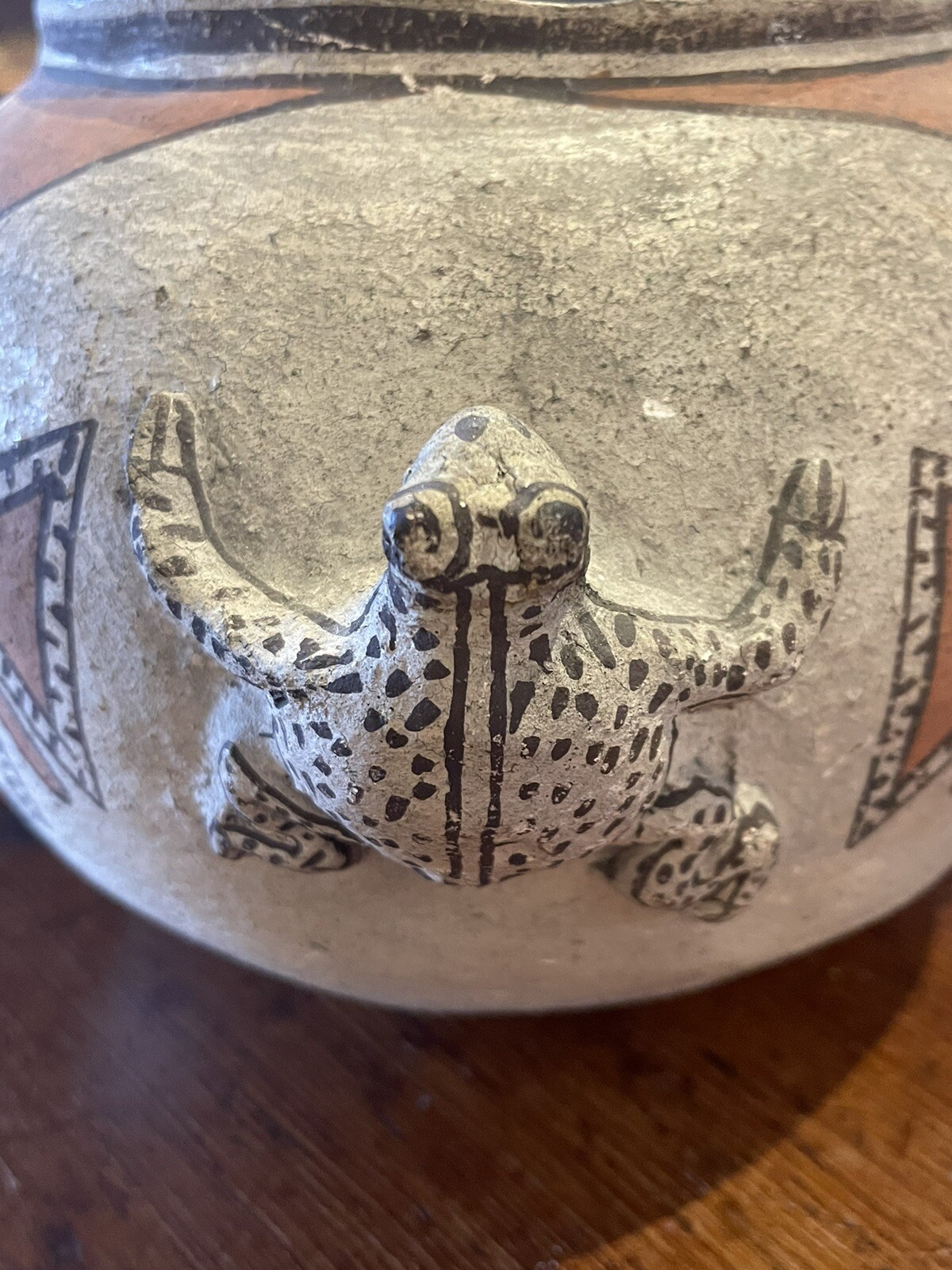 Antique Zuni Pueblo Polychrome Pottery Frog Effigy Pot Circa Early 20th ...
