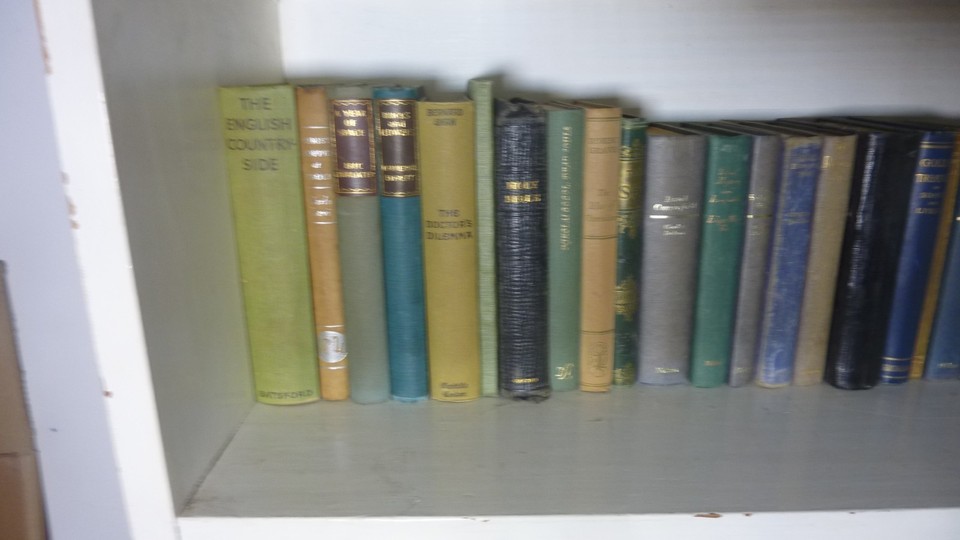 Collection job lot of 52 vintage hardback books, look good on your ...