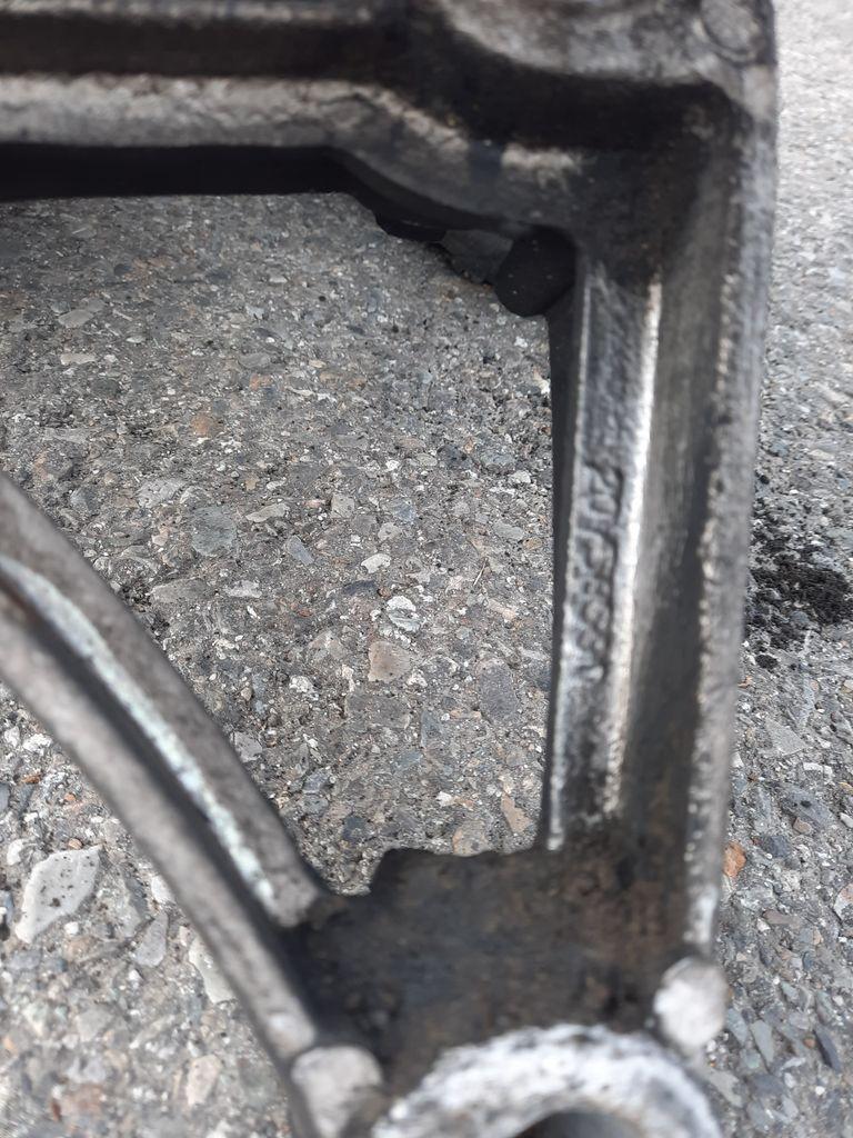 Volvo VNL Hood Latch & Bracket Assembly 20758590 20448264 for sale ...