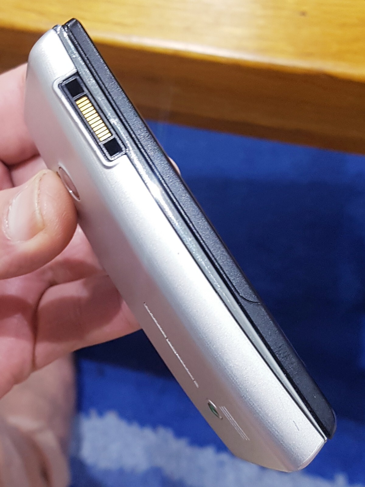 Sony Ericsson J20i (Three) 3G Mobile Phone Immaculate Condition With ...