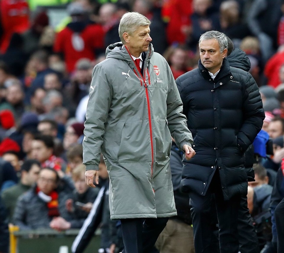 AUTHENTIC ARSENAL AFC ARSENE WENGER GUNNERS LONG BENCH STADIUM COAT ...