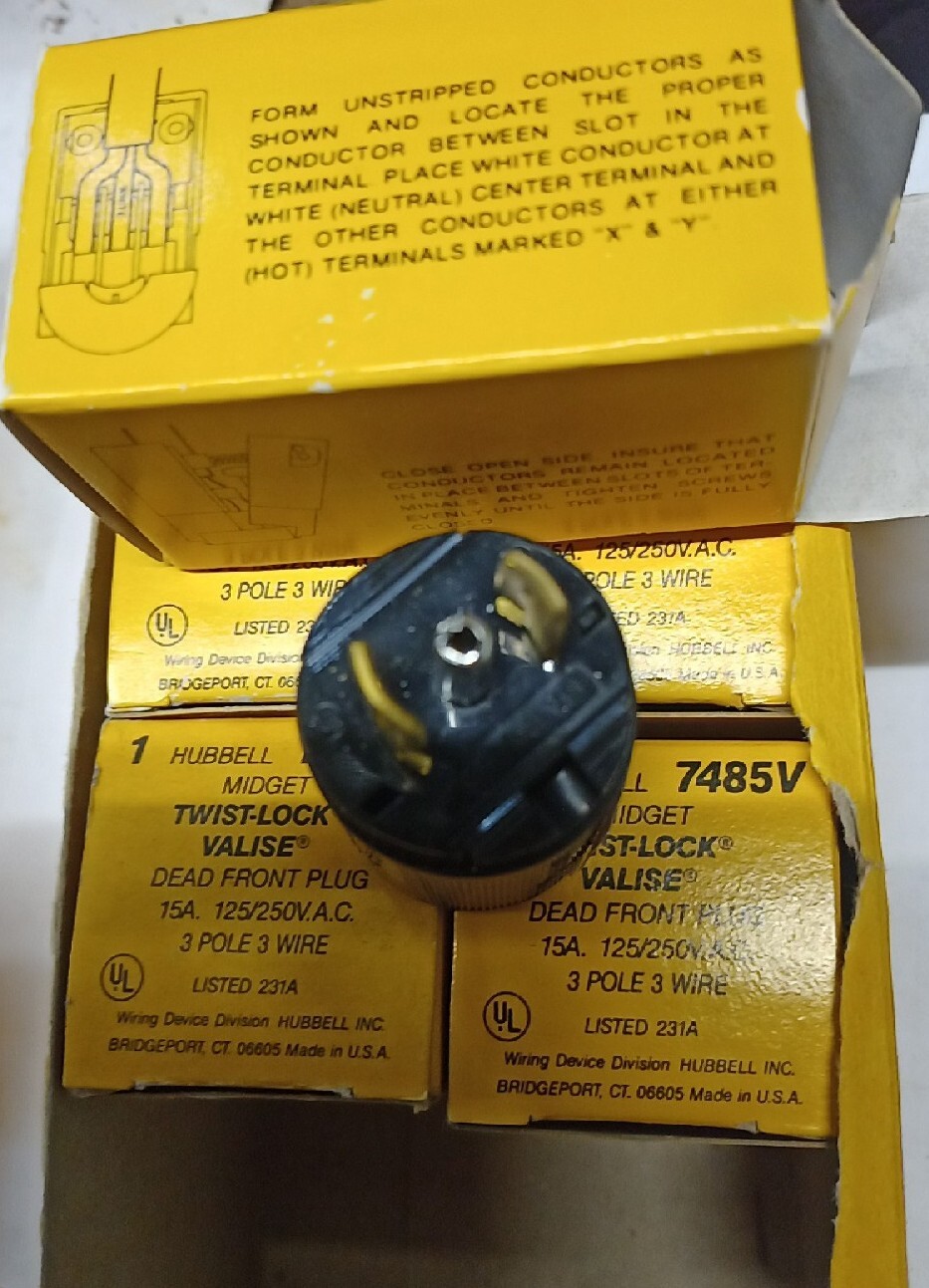 Hubbell 7485V Midget Twist-Lock Dead Front Plug 15A 125/250VAC 3W 3P ...