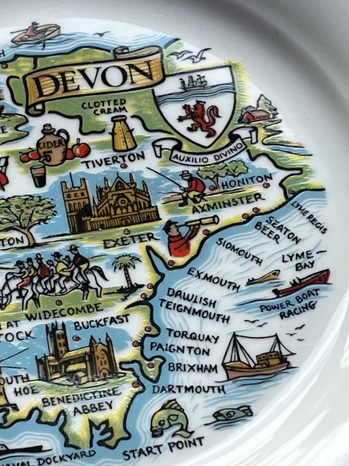 Rare-Souvenir DEVON PLACE Made in CZECHOSLOVAKIA White Porcelain Gold ...