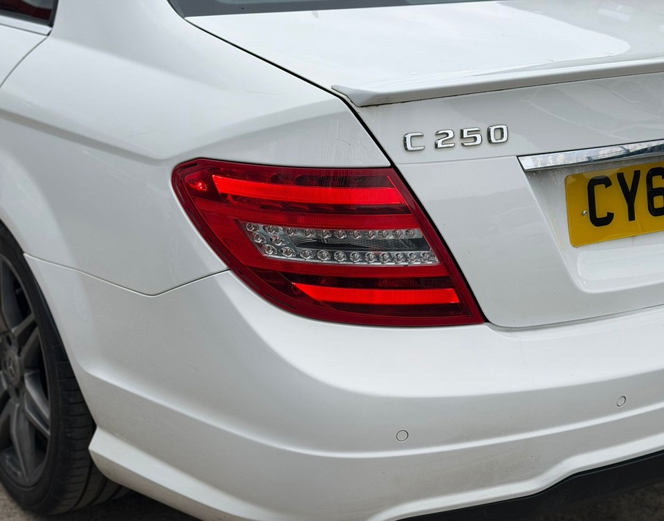 Mercedes C250 W204 2011-2014 Door Panel/card (front Driver Side) red ...