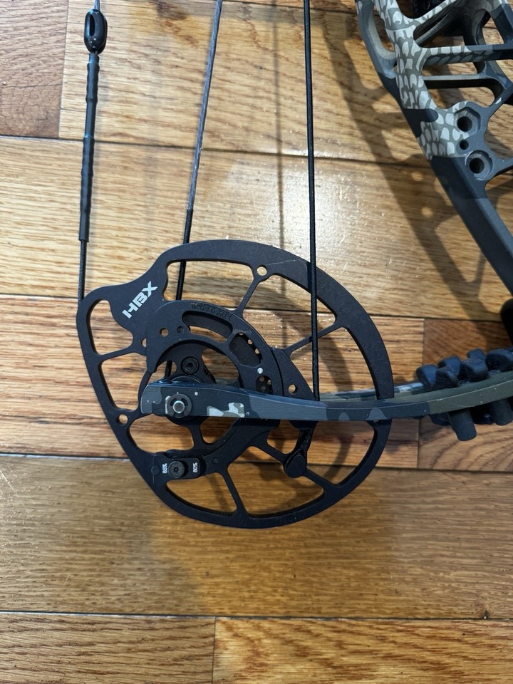 Hoyt Ventum 30 in KUIU Camo HBX Pro Cam RH 60# 30” Draw | eBay