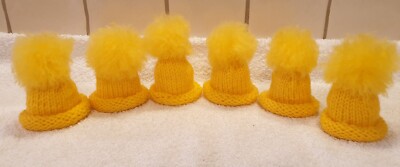 6 Eierwärmer mit Puschel Bommel in gelb Mütze Hut Ei Frühstück ...