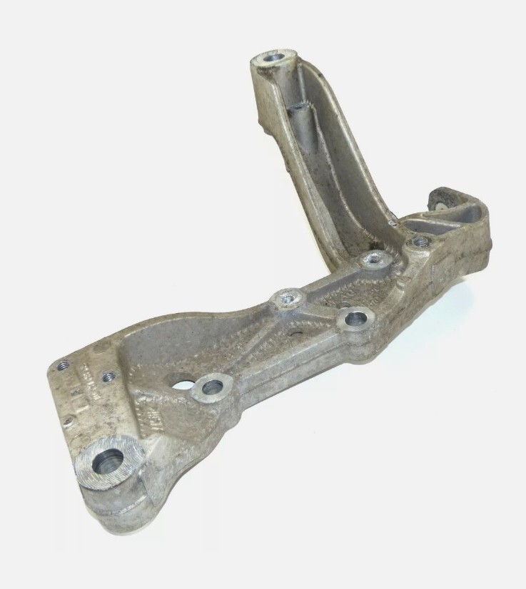 VW GOLF TOURAN AUDI A3 SEAT LEON PASSENGER FRONT WISHBONE BRACKET ...